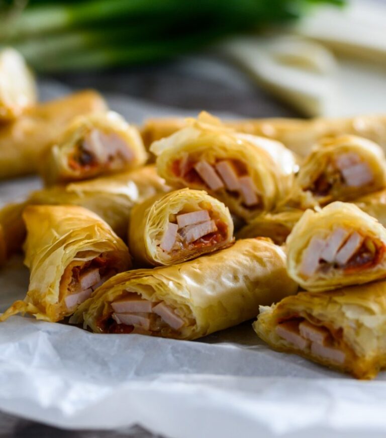ΚΑΡΜΠΟΝΑΡΑ ΜΕ ΚΑΠΝΙΣΤΗ ΓΑΛΟΠΟΥΛΑ | Salt and Sugar